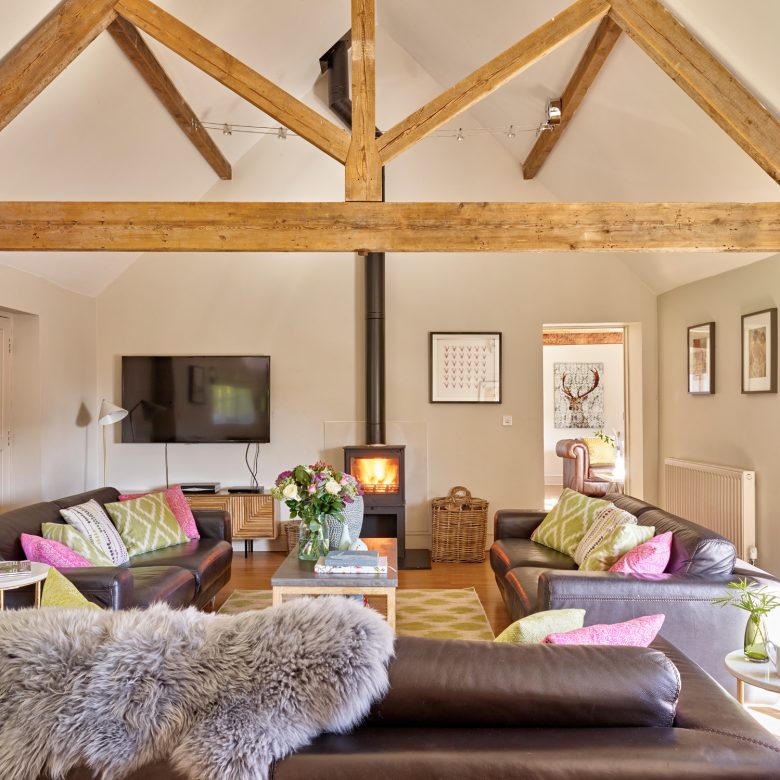 Party Houses | Party House Rentals | Party Houses for Hire | kate & tom's