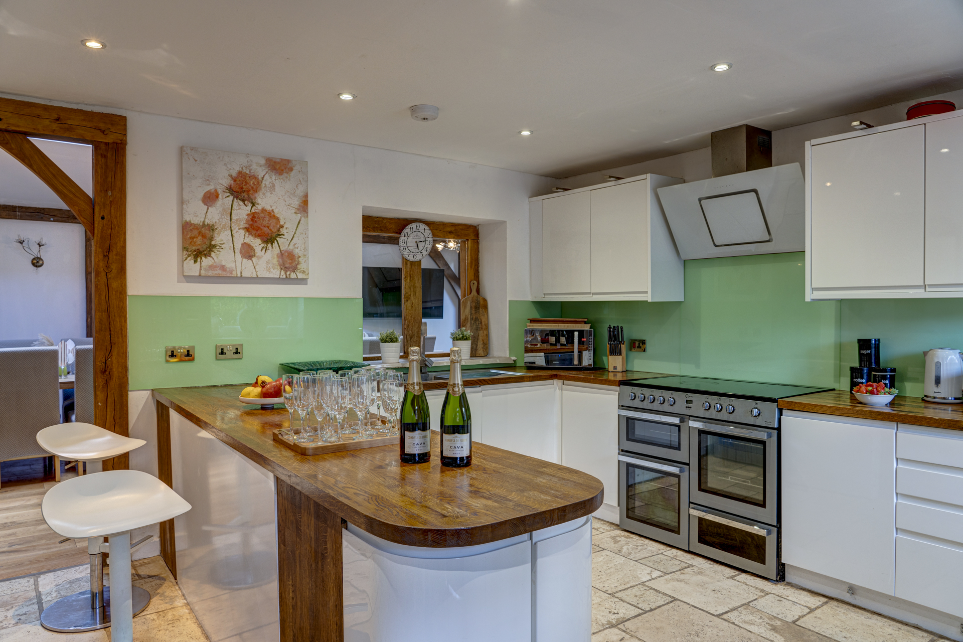 Ridgeway House | Luxury Large Holiday Cottage to Rent in Berkshire ...