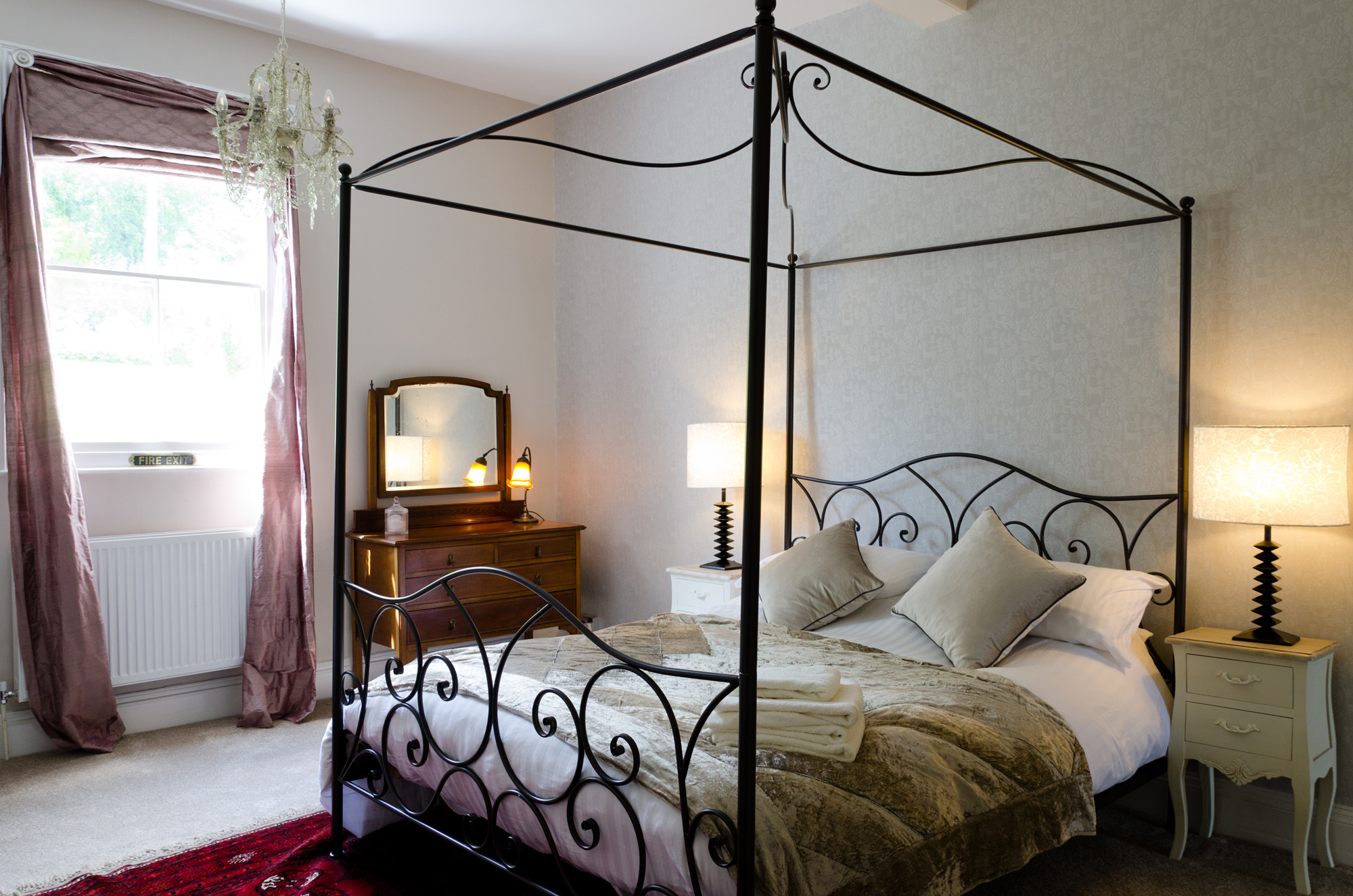 Taw Valley House | Luxury Large Holiday Cottage to Rent in Devon | kate ...