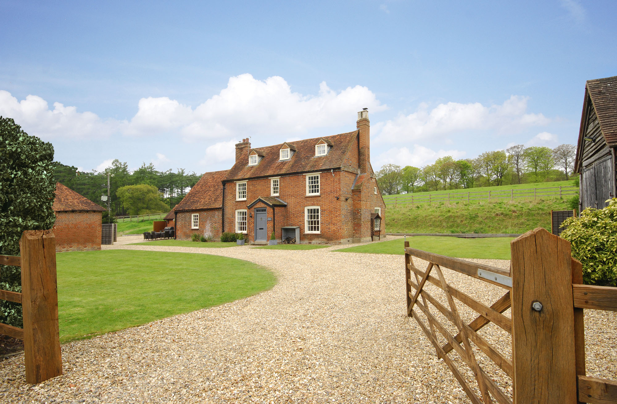 Bucks Farm | kate & tom's