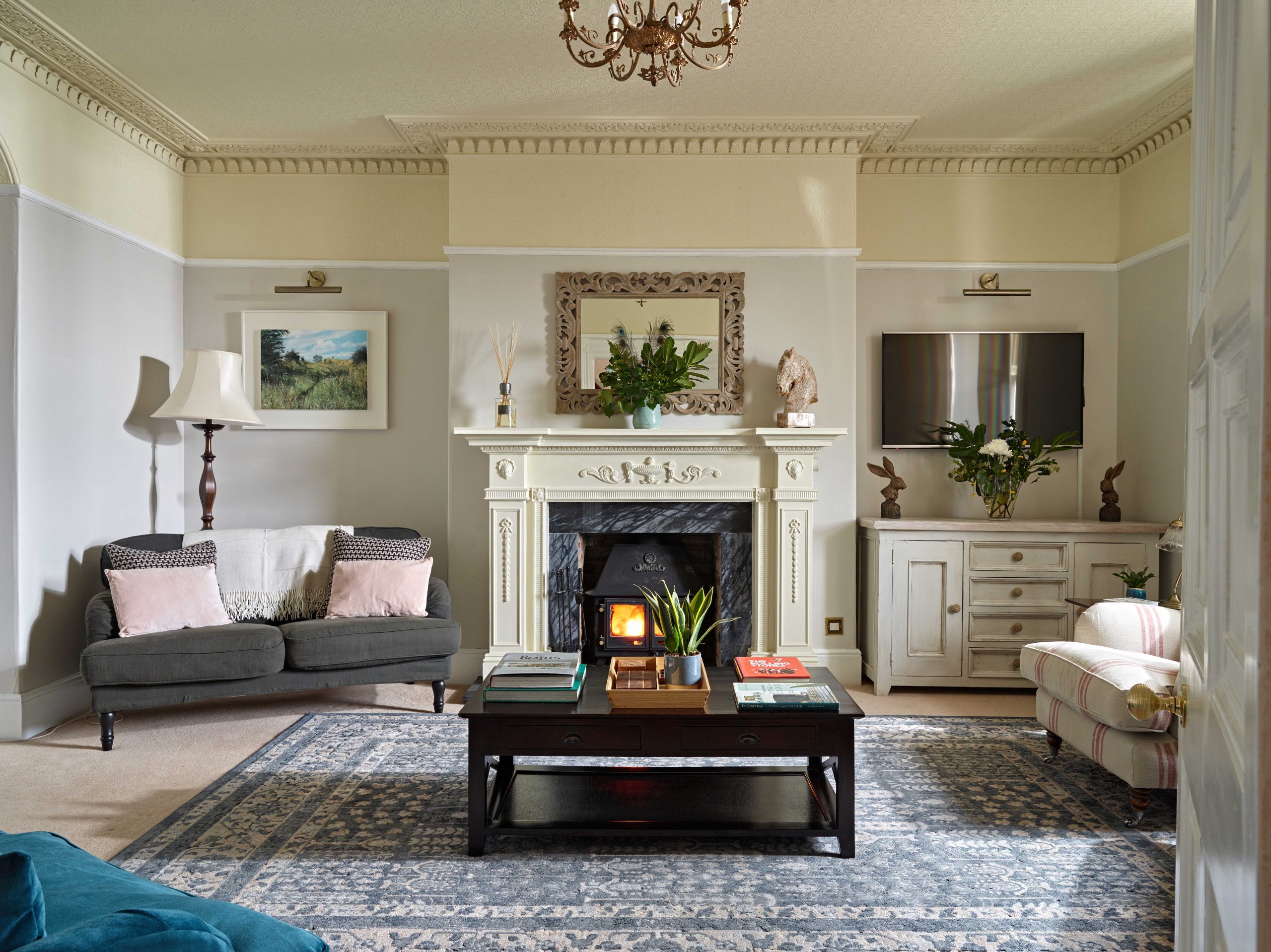 Coombe House | Luxury Large Holiday Cottage to Rent in Devon | kate & tom’s