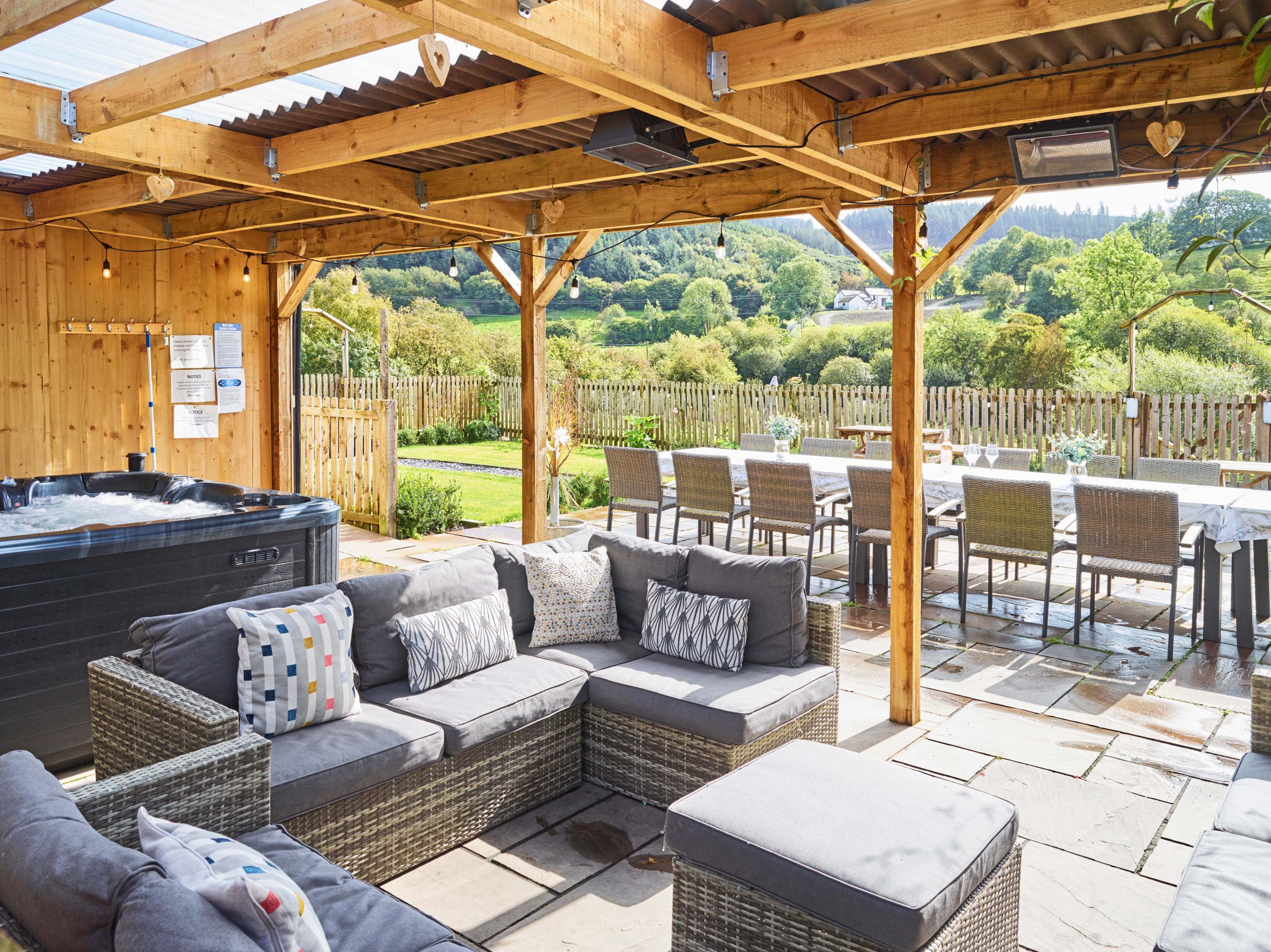 Antlers Lodge | Luxury Large Holiday Cottage to Rent in Wales | kate ...