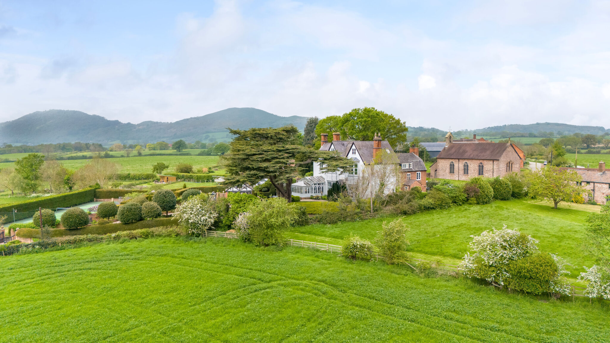 Albaston Lodge | kate & tom's