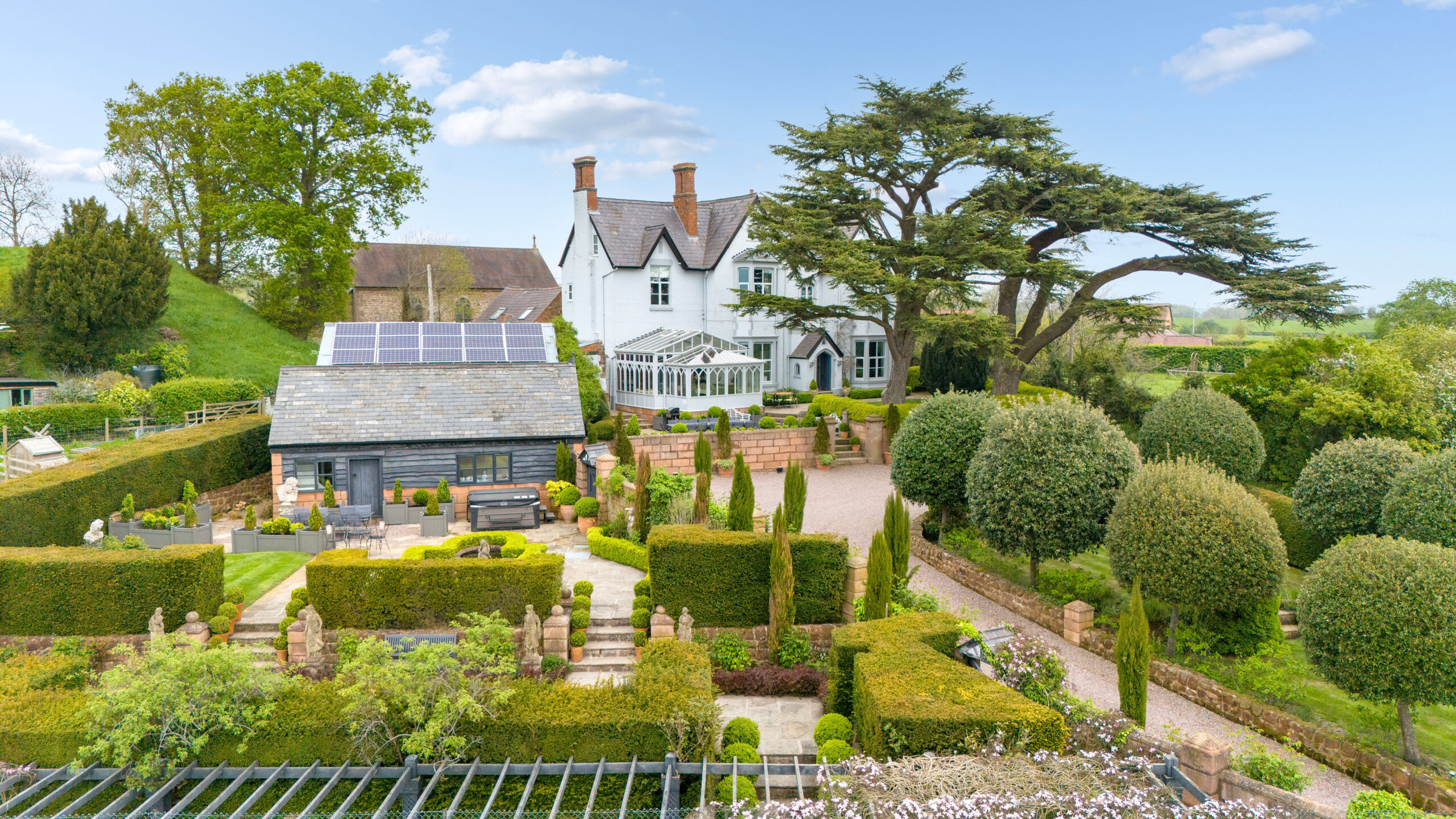 Albaston Lodge | kate & tom's