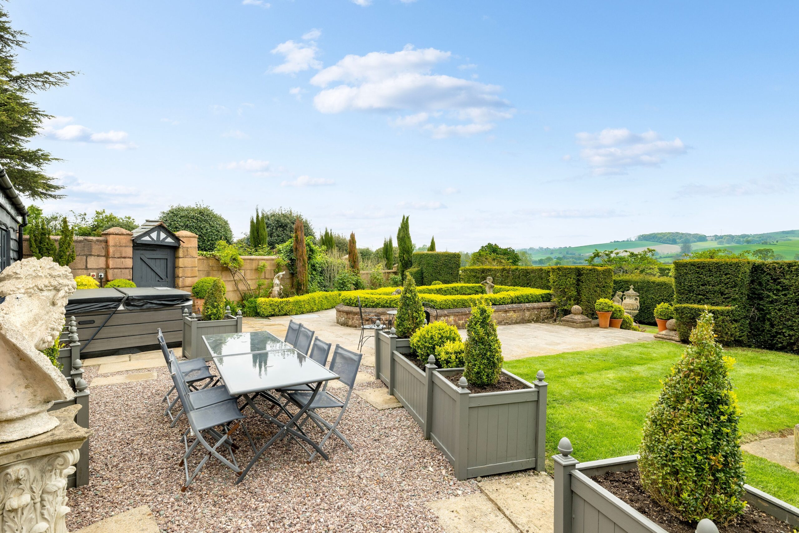 Albaston Lodge | kate & tom's